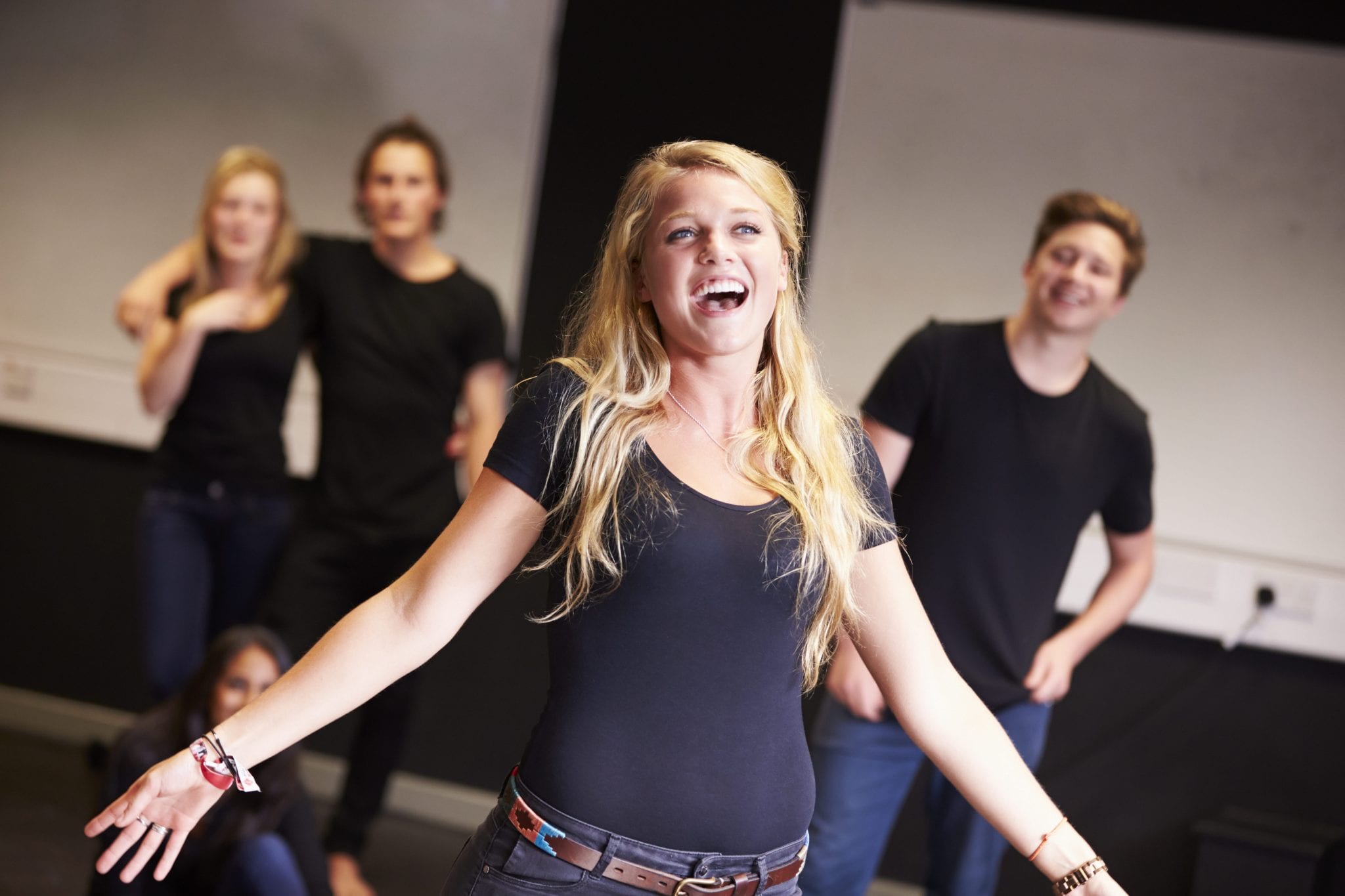 8 Entertaining Improv Games For High Schoolers Family Style Schooling 8-entertaining-improv-games-for-high-schoolers-family-style-schooling