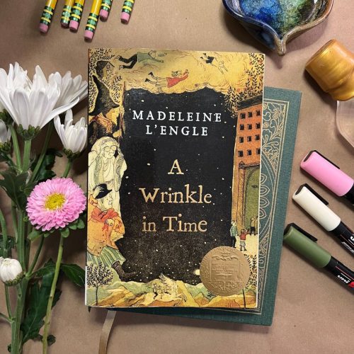A Wrinkle in Time by Madeleine L'Engle - Family Style Schooling
